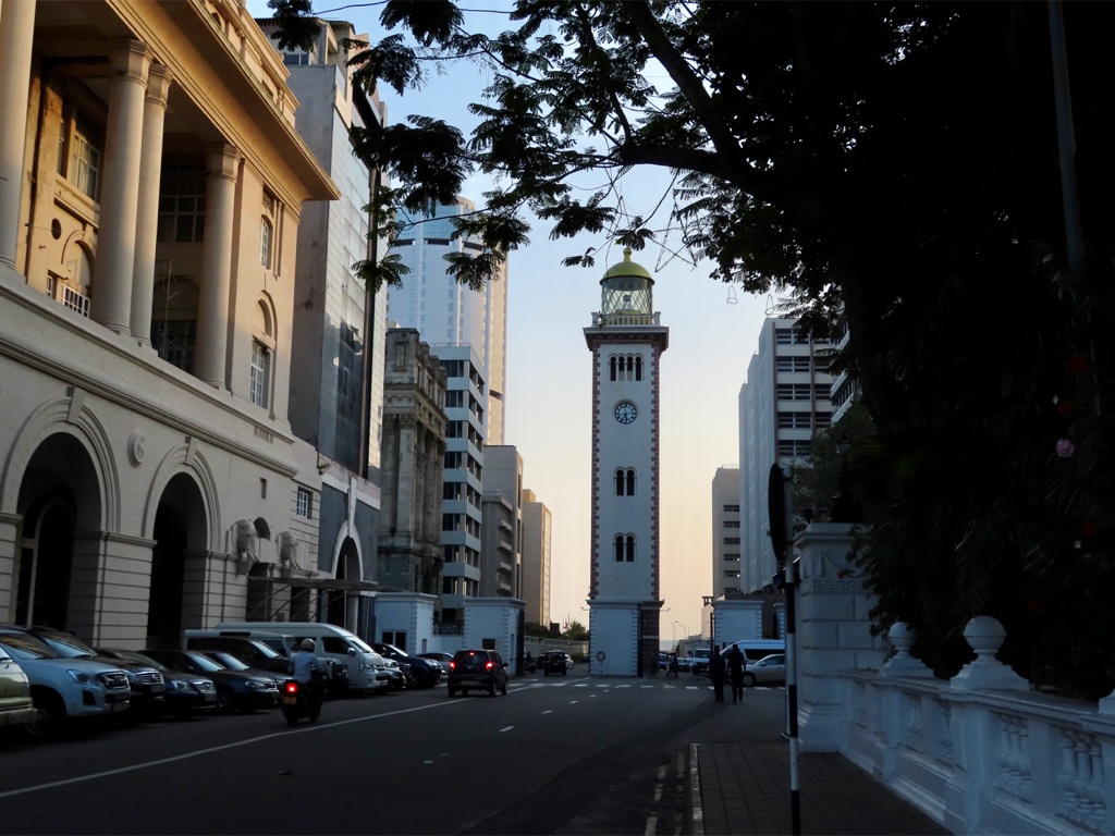 Colombo Fort … No Fort! – Off Travelling Together